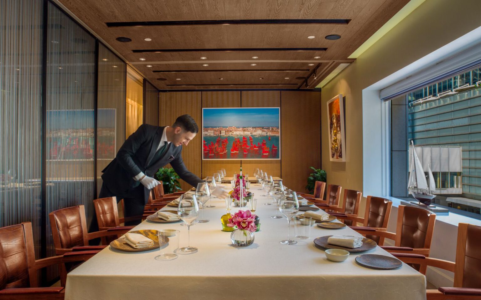 Private Room – 8 1/2 Otto E Mezzo Bombana